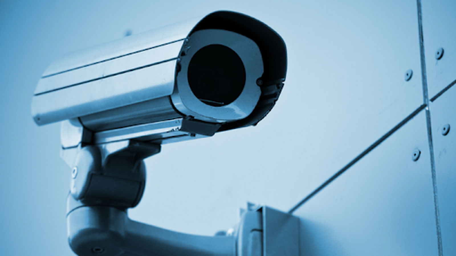 Nýjustu öryggismyndavélarnar farnar að geta greint andlit og vopn ...