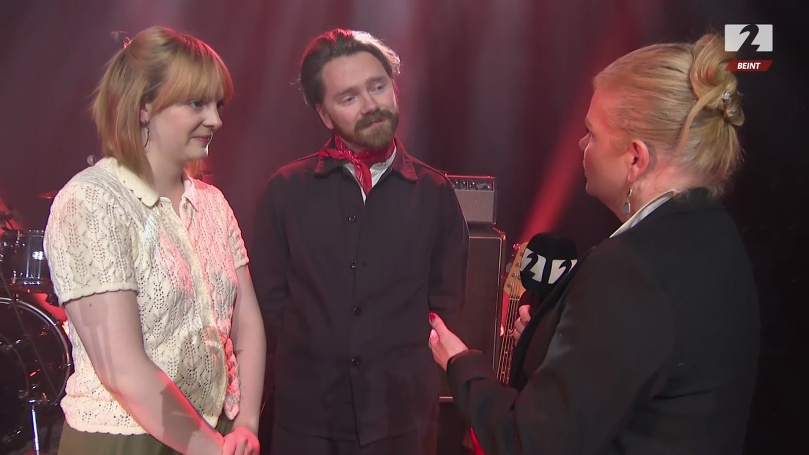 Una Torfa og Jón Jónsson með frumflutning í beinni - Sjónvarp - Vísir