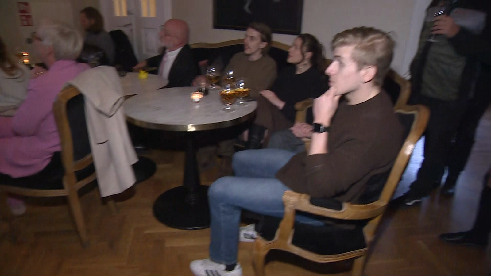 Lenya grætur af gleði - Sjónvarp - Vísir