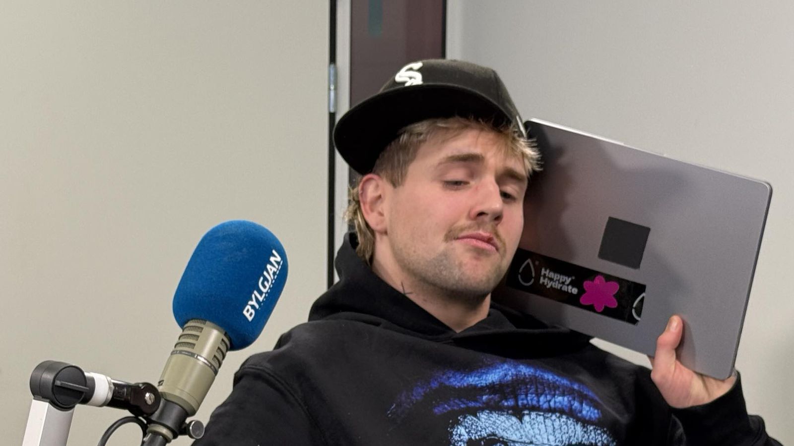 Þetta þýða skammstafanirnar GRWM og IYKYK - Útvarp - Vísir