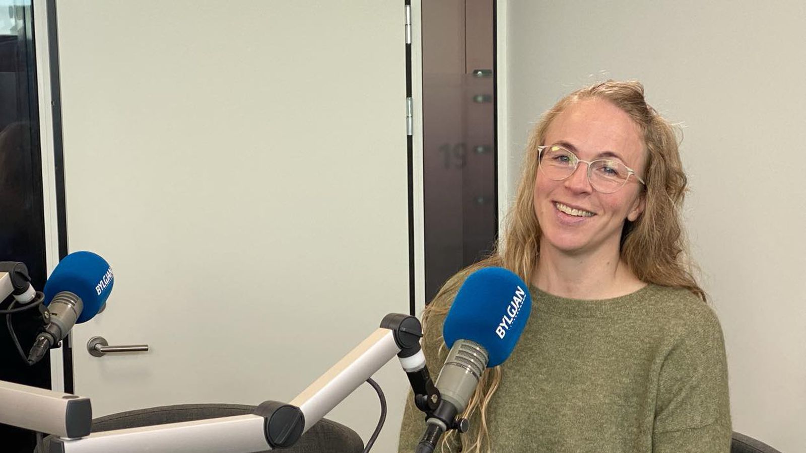 Hattatíska eða leikur? Háhyrningar læra hver af öðrum - Útvarp - Vísir