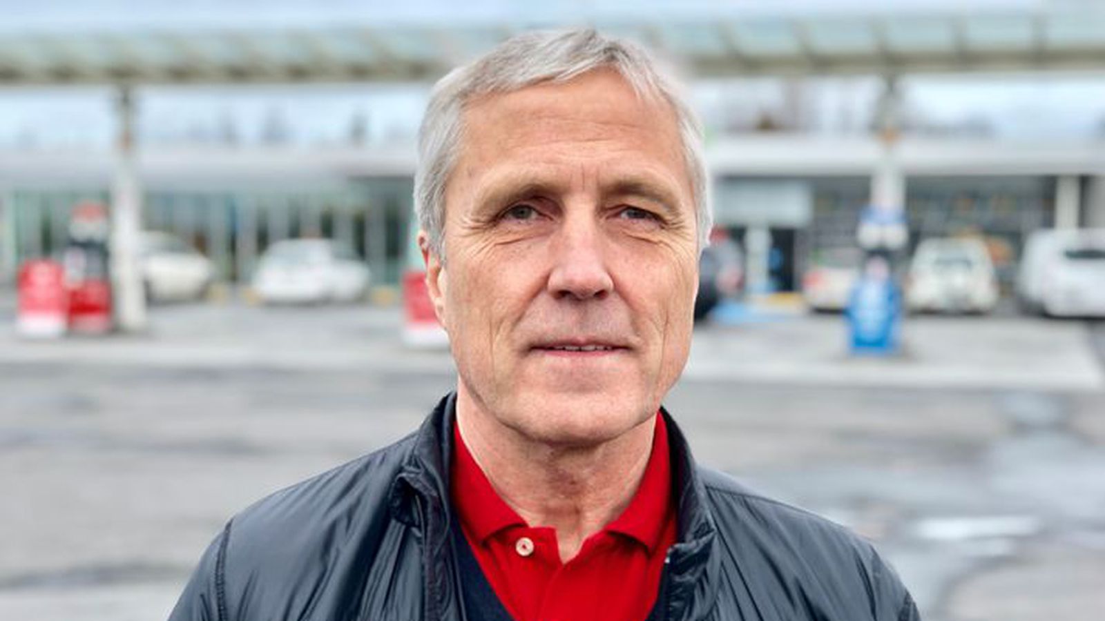 Metanbíllin að deyja út, framleiðslan léleg og lítil - Útvarp - Vísir