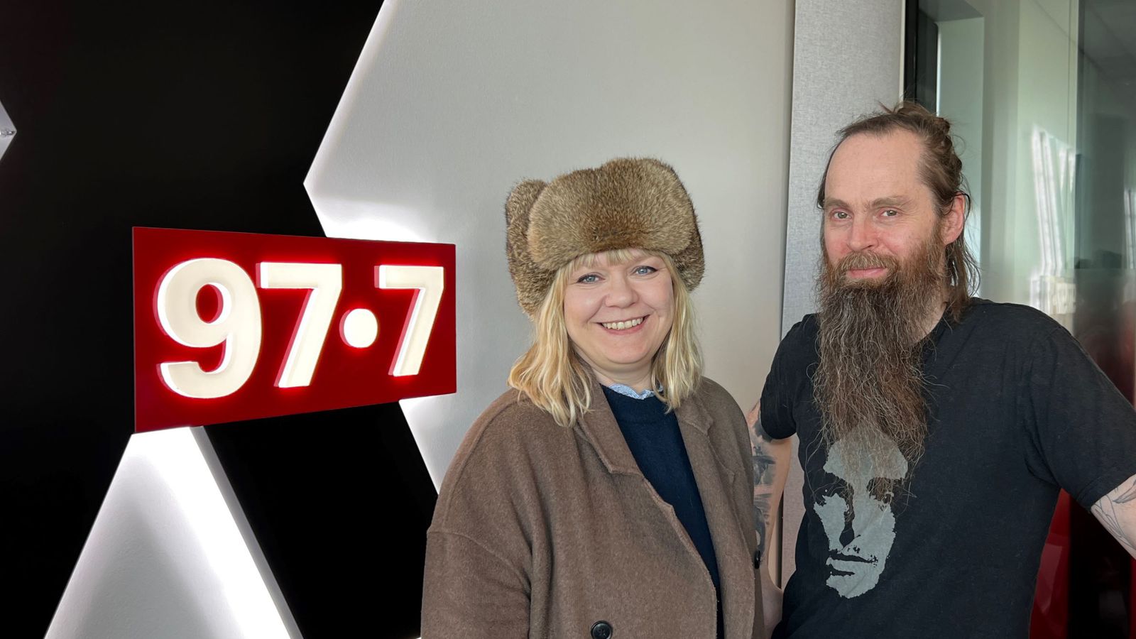 Elísa Newman á trúnó í Hljómahöll. Coldplay og íslenskt dauðarokk ...