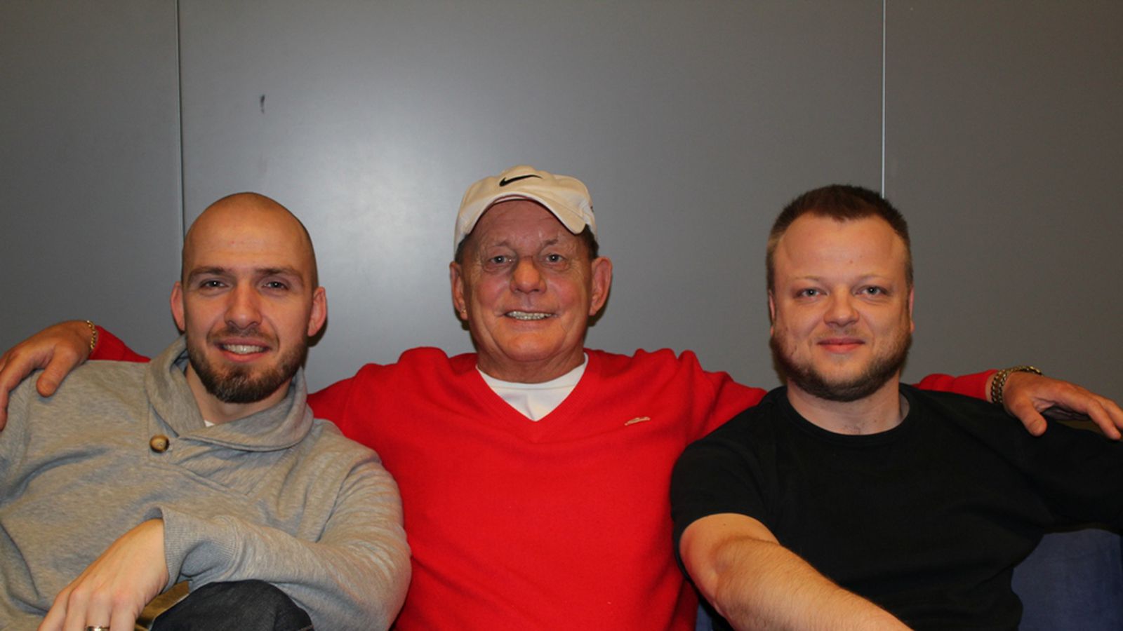 Hemmi og svaraðu nú - Spurningakeppni. Sverrir Bergmann og Samúel Jón ...