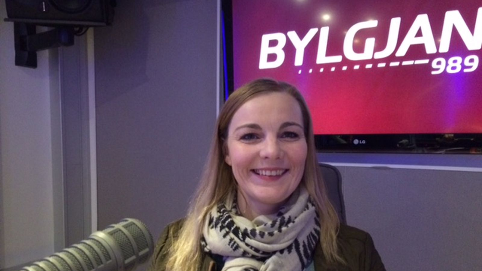 Bítið - Vilborg Arna gerir aðra tilraun við Everest - Útvarp - Vísir