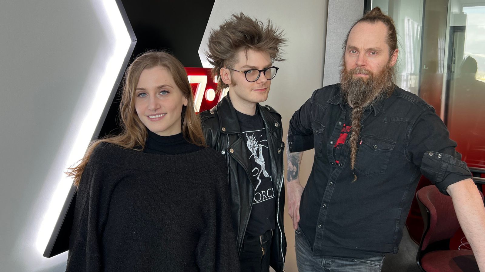 Virgin Orchestra gefur út súrrealíska neglu - Útvarp - Vísir