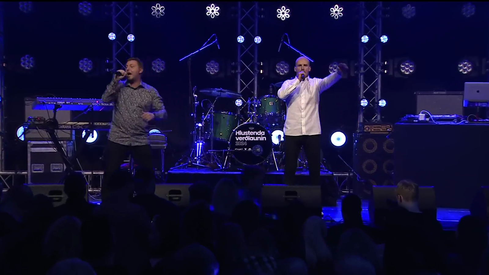 Auddi og Steindi opnuðu Hlustendaverðlaunin - Sjónvarp - Vísir