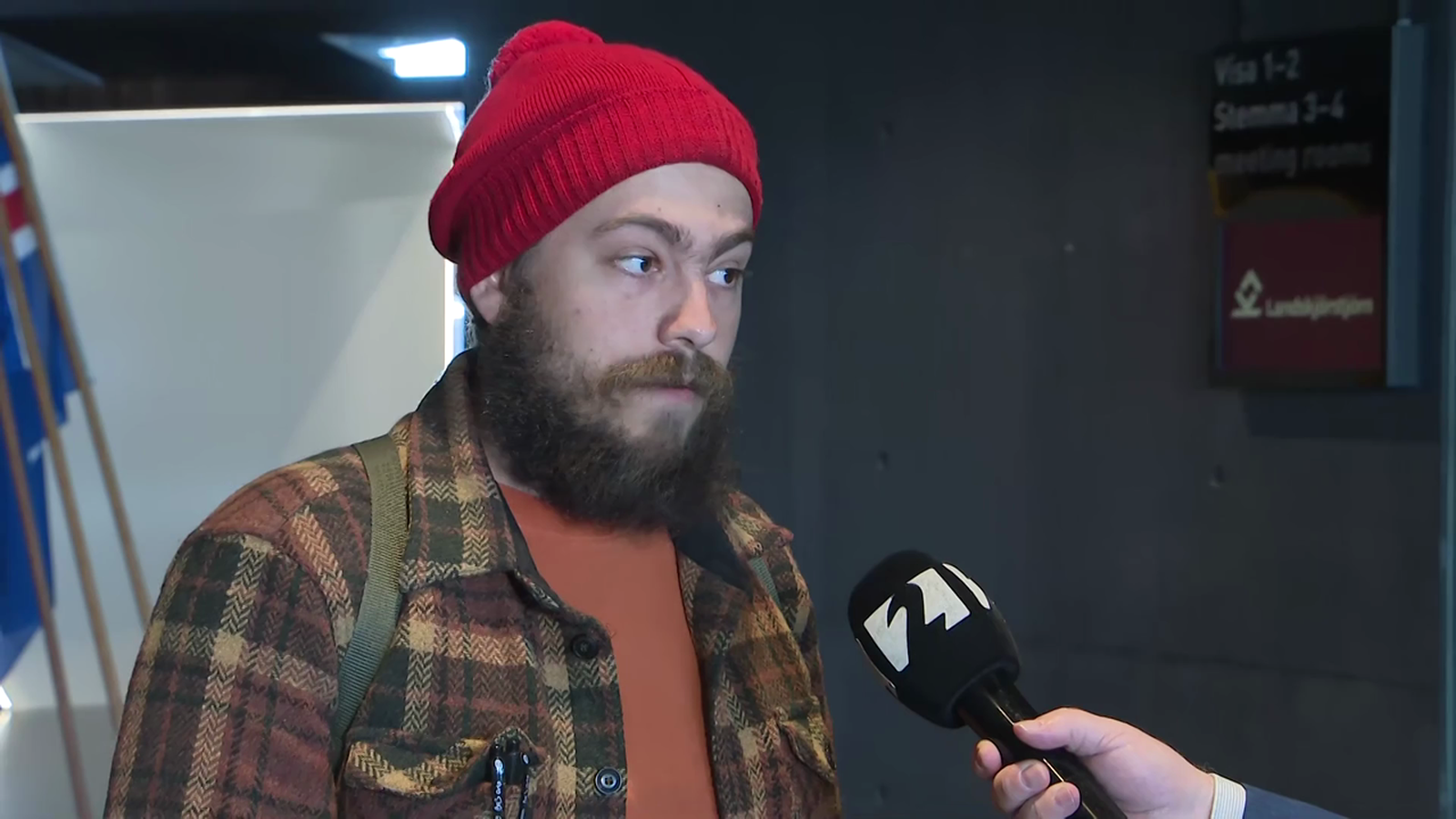 Viktor Traustason skilaði meðmælum - Sjónvarp - Vísir